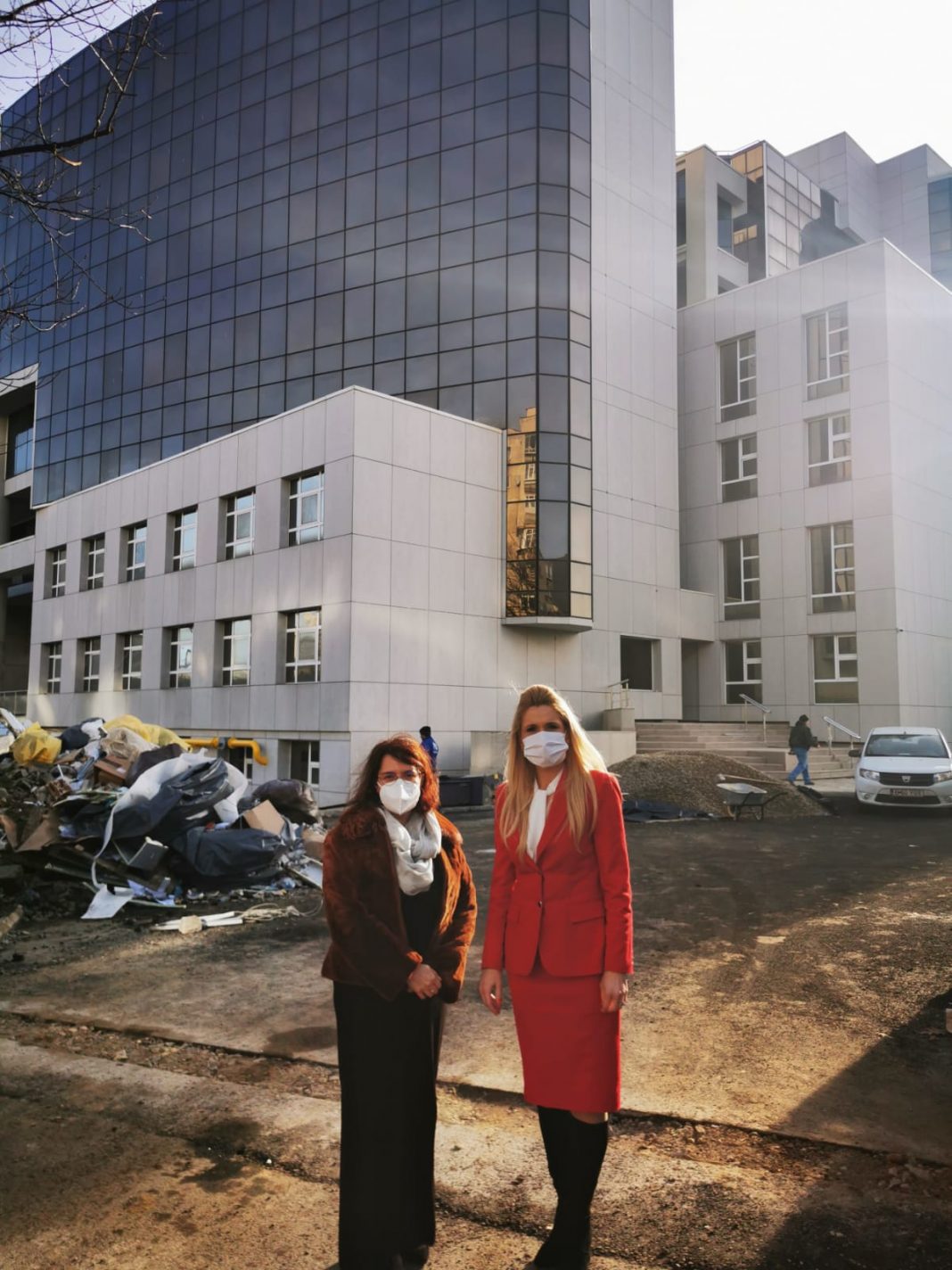 Senatorul Laura Moagher şi deputatul Maya Teodoroiu au verificat ...